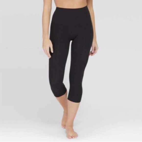 SPANX | Intimates & Sleepwear | Spanx Cropped Capri Shaping Under ...